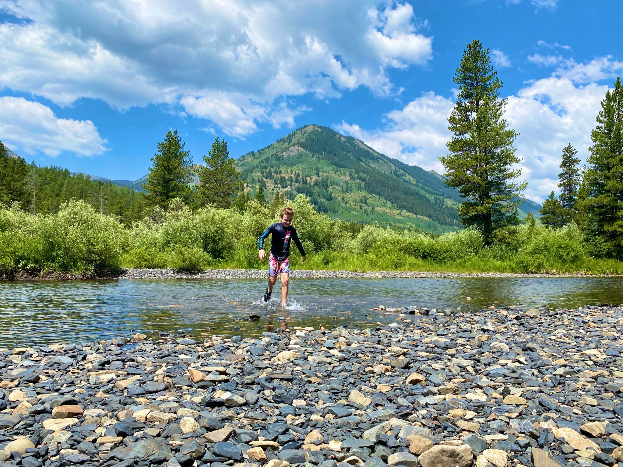 Hiking for Beginners: Tips for Finding Trails, What to Pack, and More ...